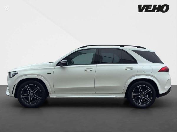Белый Мерседес ГЛE 350 2020 в Вильнюс, объемом двигателя 1.95 л и пробегом 102 тыс. км за 49900 €, фото 2 на AUTOMOTO.COM.LV