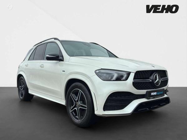 White Mercedes-Benz GLE 350 2020 in Vilnius, with an engine capacity of 1.95 L and mileage of 102 thousand km for 49900 €, photo 7 on AUTOMOTO.COM.LV