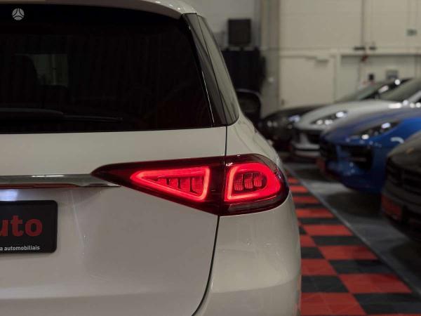 Balts Mercedes-Benz GLE 350 2020 Viļņa, ar dzinēja tilpumu 1.99 L un nobraukumu 153 tūkst. km par 36500 €, foto 9 vietnē AUTOMOTO.COM.LV
