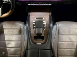 Balts Mercedes-Benz GLE 350 2020 Viļņa, ar dzinēja tilpumu 1.99 L un nobraukumu 153 tūkst. km par 36500 €, foto 24 vietnē AUTOMOTO.COM.LV