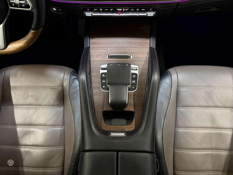 Balts Mercedes-Benz GLE 350 2020 Viļņa, ar dzinēja tilpumu 1.99 L un nobraukumu 153 tūkst. km par 36500 €, foto 24 vietnē AUTOMOTO.COM.LV