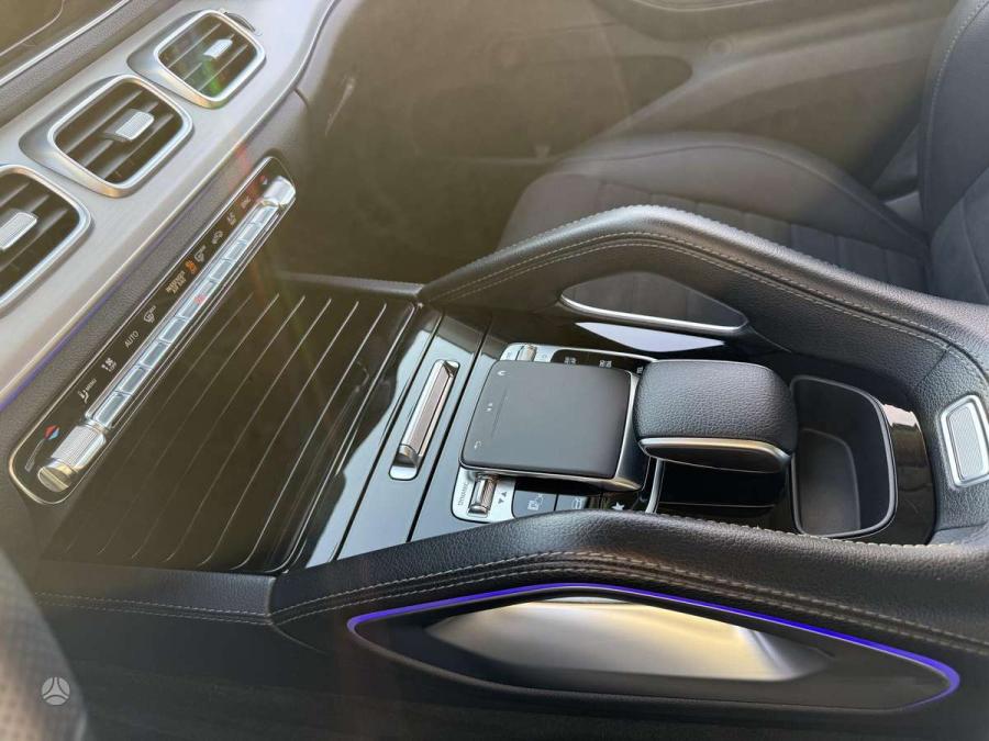 Balts Mercedes-Benz GLE 350 2020 Rīga, ar dzinēja tilpumu 2.93 L un nobraukumu 73 tūkst. km par 51360 €, foto 18 vietnē AUTOMOTO.COM.LV