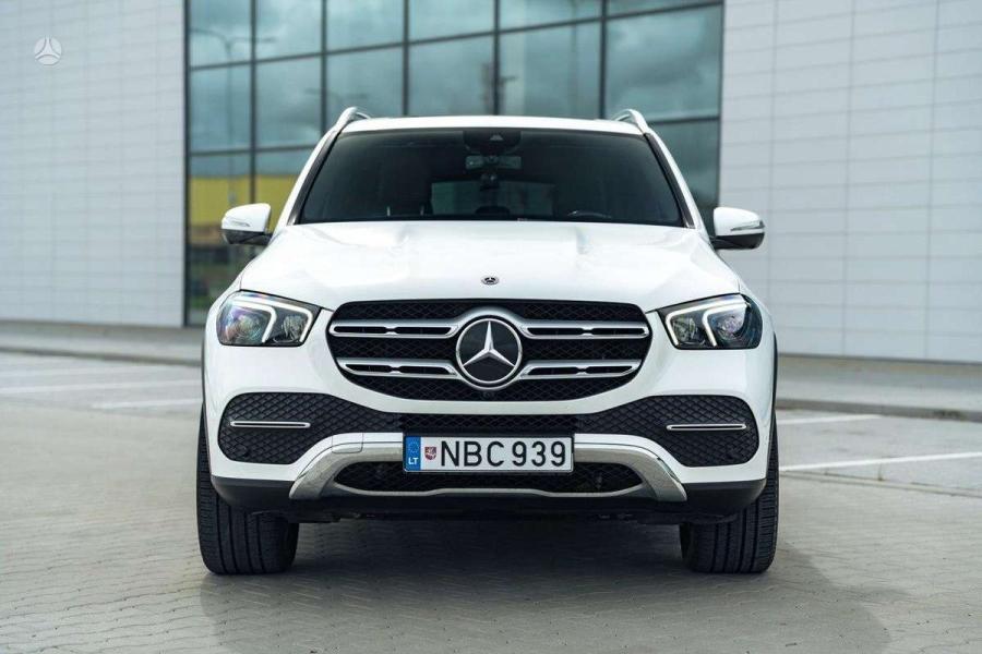 Белый Мерседес ГЛE 350 2020 в Клайпеда, объемом двигателя 2.00 л и пробегом 89 тыс. км за 33900 €, фото 4 на AUTOMOTO.COM.LV