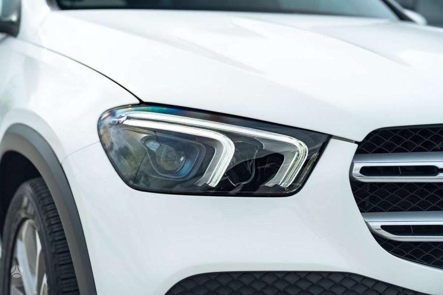 Белый Мерседес ГЛE 350 2020 в Клайпеда, объемом двигателя 2.00 л и пробегом 89 тыс. км за 33900 €, фото 29 на AUTOMOTO.COM.LV