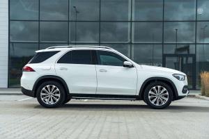 Белый Мерседес ГЛE 350 2020 в Клайпеда, объемом двигателя 2.00 л и пробегом 89 тыс. км за 33900 €, фото 31 на AUTOMOTO.COM.LV