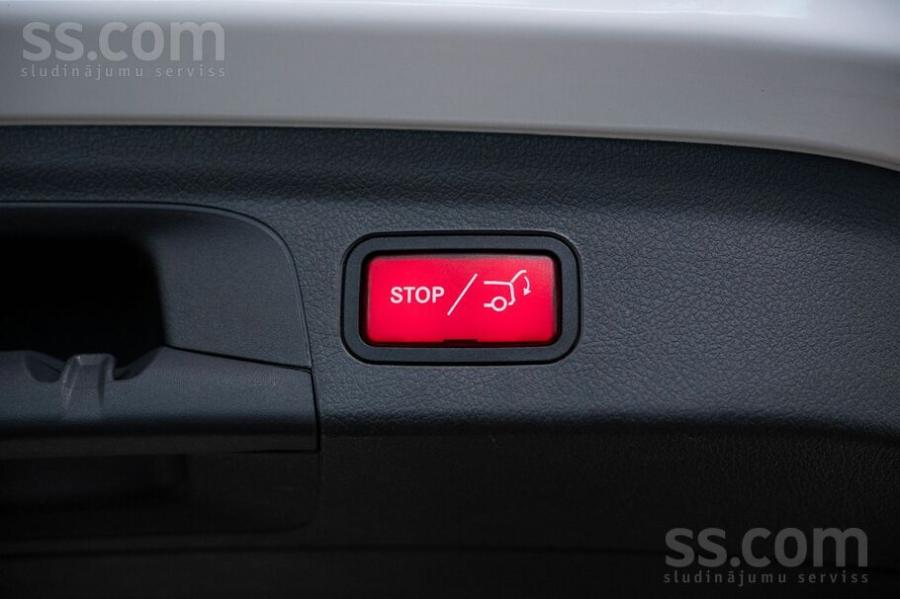 Белый Мерседес ГЛE 350 2021 в Рига, объемом двигателя 3.00 л и пробегом 136 тыс. км за 48500 €, фото 17 на AUTOMOTO.COM.LV