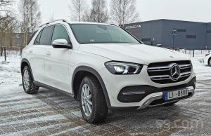 White Mercedes-Benz GLE 350 2021 in Riga, with an engine capacity of 3.00 L and mileage of 162 thousand km for 44900 €, photo 8 on AUTOMOTO.COM.LV