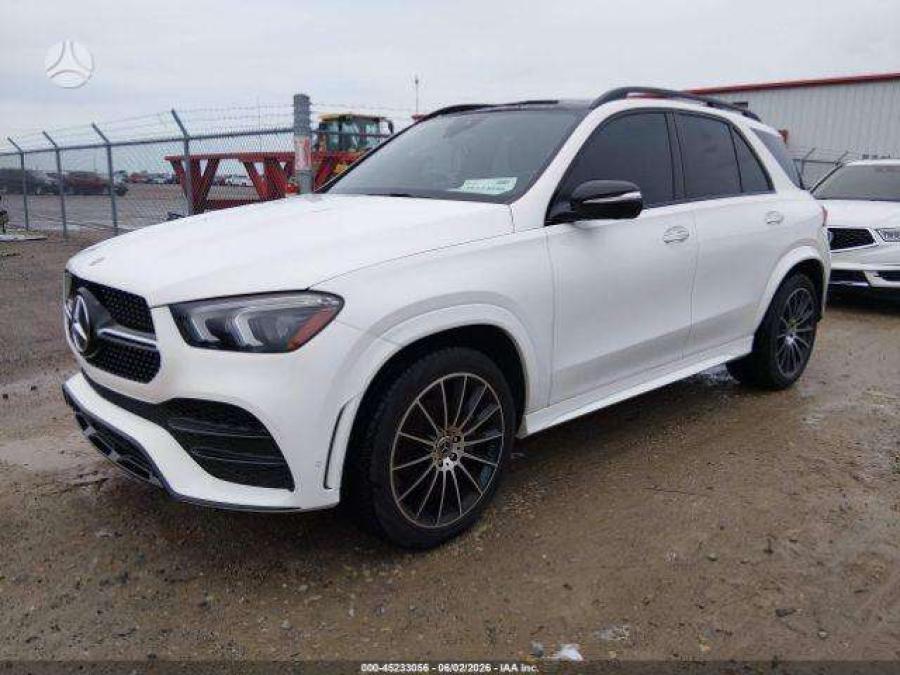 Белый Мерседес ГЛE 350 2021 в Клайпеда, объемом двигателя 2.00 л и пробегом 108 тыс. км за 22000 €, фото 3 на AUTOMOTO.COM.LV