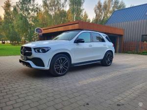 White Mercedes-Benz GLE 350 2021 in Kaunas, with an engine capacity of 2.93 L and mileage of 86 thousand km for 49900 €, photo 5 on AUTOMOTO.COM.LV