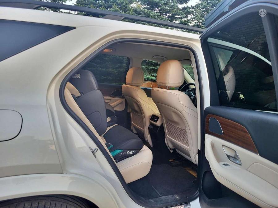 White Mercedes-Benz GLE 350 2021 in Kaunas, with an engine capacity of 2.93 L and mileage of 86 thousand km for 49900 €, photo 7 on AUTOMOTO.COM.LV