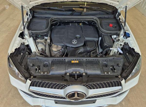 White Mercedes-Benz GLE 350 2022 in Klaipeda, with an engine capacity of 1.95 L and mileage of 134 thousand km for 23700 €, photo 8 on AUTOMOTO.COM.LV