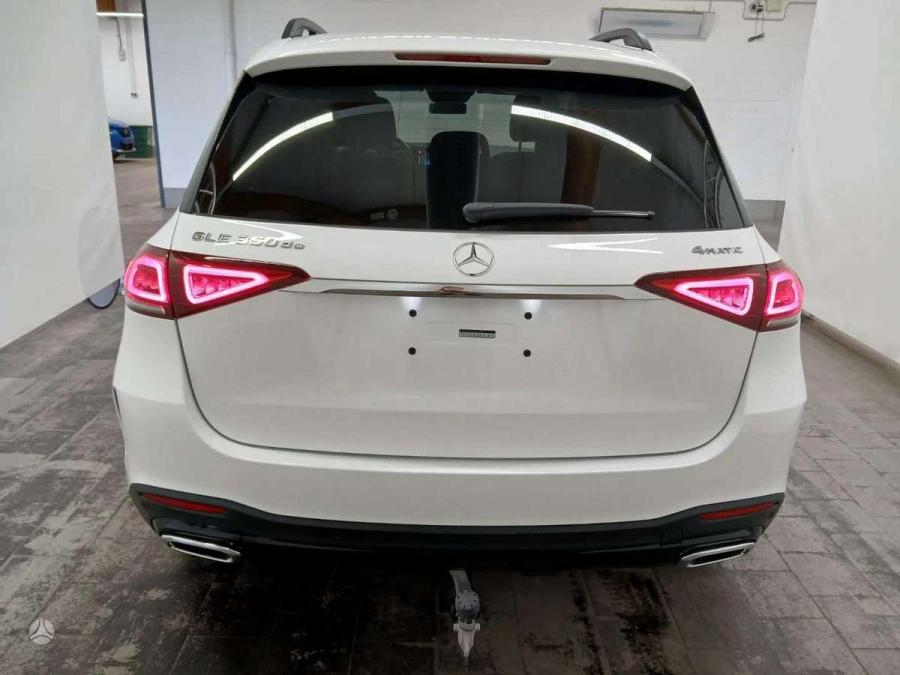 Белый Мерседес ГЛE 350 2022 в Вильнюс, объемом двигателя 1.95 л и пробегом 146 тыс. км за 52666 €, фото 14 на AUTOMOTO.COM.LV