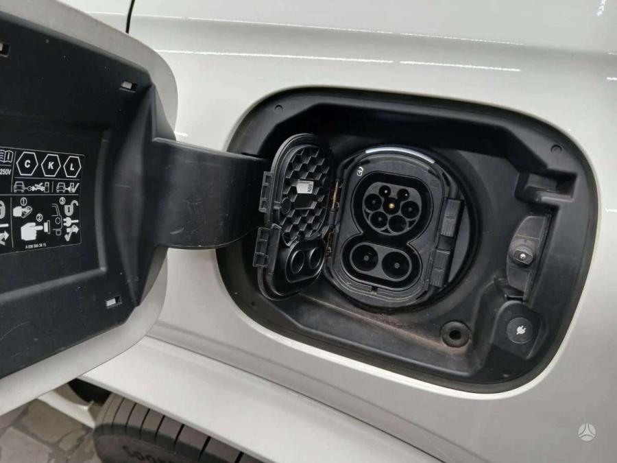 Белый Мерседес ГЛE 350 2022 в Вильнюс, объемом двигателя 1.95 л и пробегом 146 тыс. км за 52666 €, фото 16 на AUTOMOTO.COM.LV