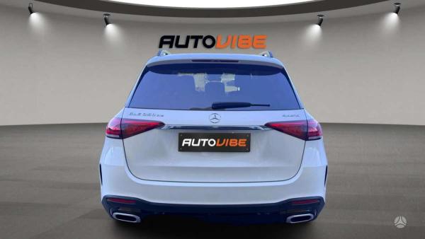 Мерседес ГЛE 350 2022 в Вильнюс на AUTOMOTO.COM.LV Белый Мерседес ГЛE 350 2022 в Вильнюс, объемом двигателя 2.00 л и пробегом 146 тыс. км за 54222 €, фото 6 на AUTOMOTO.COM.LV