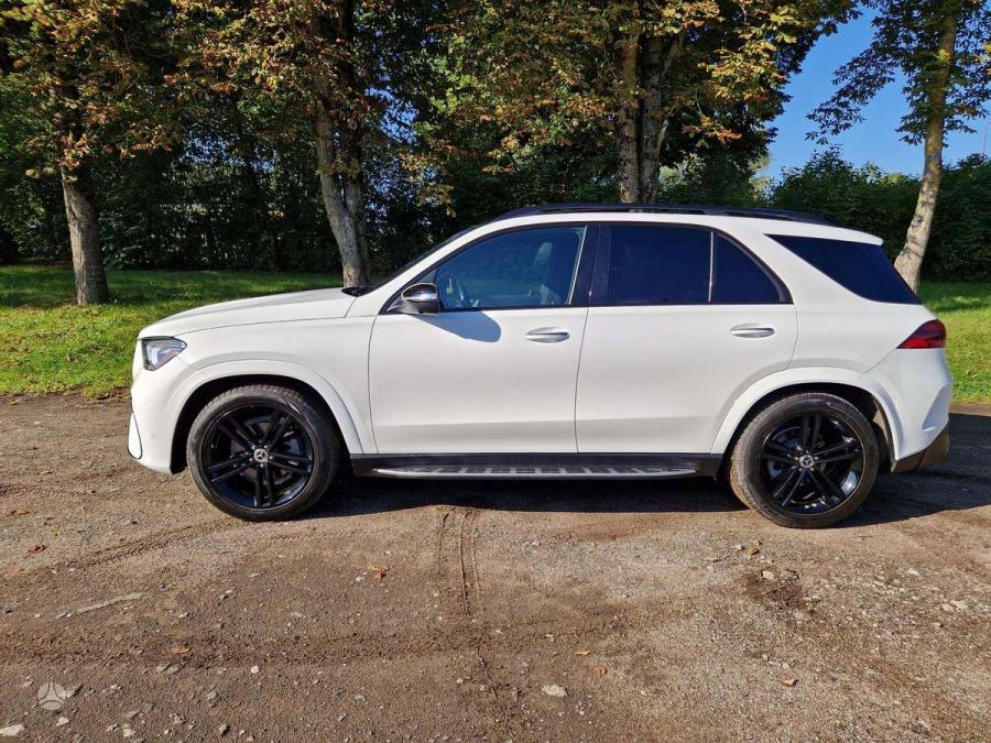 White Mercedes-Benz GLE 350 2022 in Siauliai, with an engine capacity of 2.00 L and mileage of 92 thousand km for 44000 €, photo 8 on AUTOMOTO.COM.LV