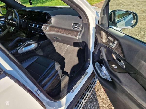 Balts Mercedes-Benz GLE 350 2022 Šauļi, ar dzinēja tilpumu 2.00 L un nobraukumu 92 tūkst. km par 44000 €, foto 11 vietnē AUTOMOTO.COM.LV