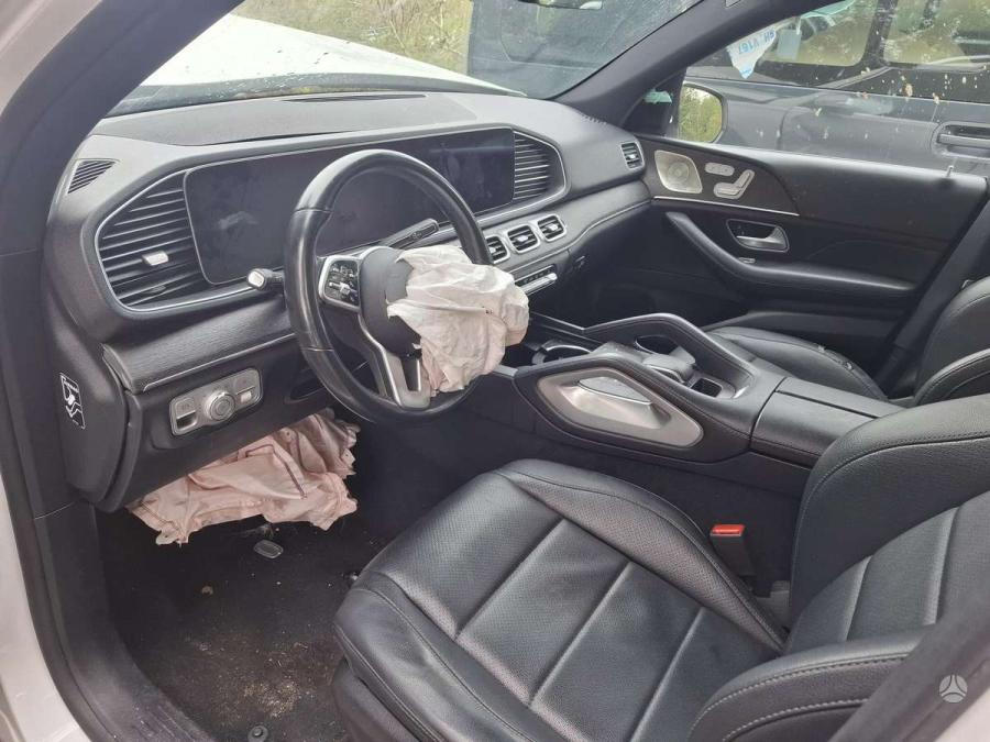 Balts Mercedes-Benz GLE 350 2022 Kauņa, ar dzinēja tilpumu 2.00 L un nobraukumu 73 tūkst. km par 14944 €, foto 10 vietnē AUTOMOTO.COM.LV