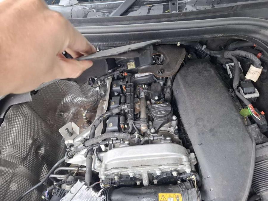 Balts Mercedes-Benz GLE 350 2022 Kauņa, ar dzinēja tilpumu 2.00 L un nobraukumu 73 tūkst. km par 14944 €, foto 18 vietnē AUTOMOTO.COM.LV