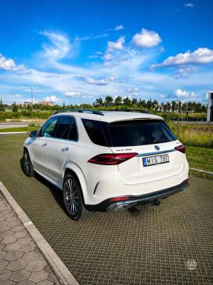 Balts Mercedes-Benz GLE 350 2024 Viļņa, ar dzinēja tilpumu 1.99 L un nobraukumu 60 tūkst. km par 65200 €, foto 8 vietnē AUTOMOTO.COM.LV