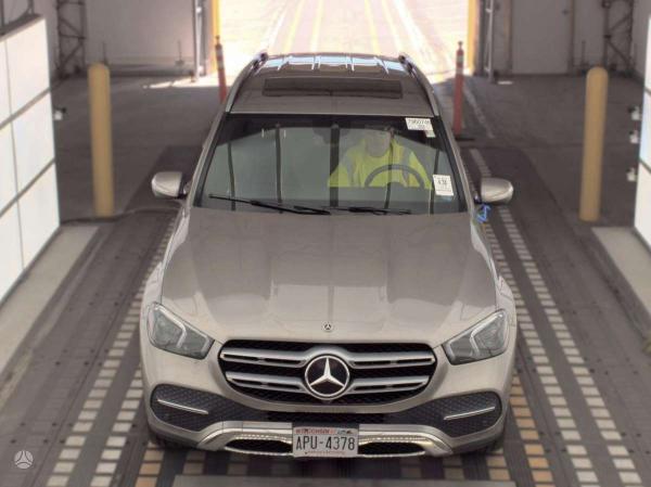 Dzeltens Mercedes-Benz GLE 350 2020 Ukmergė, ar dzinēja tilpumu 2.00 L un nobraukumu 257 tūkst. km par 26500 €, foto 7 vietnē AUTOMOTO.COM.LV