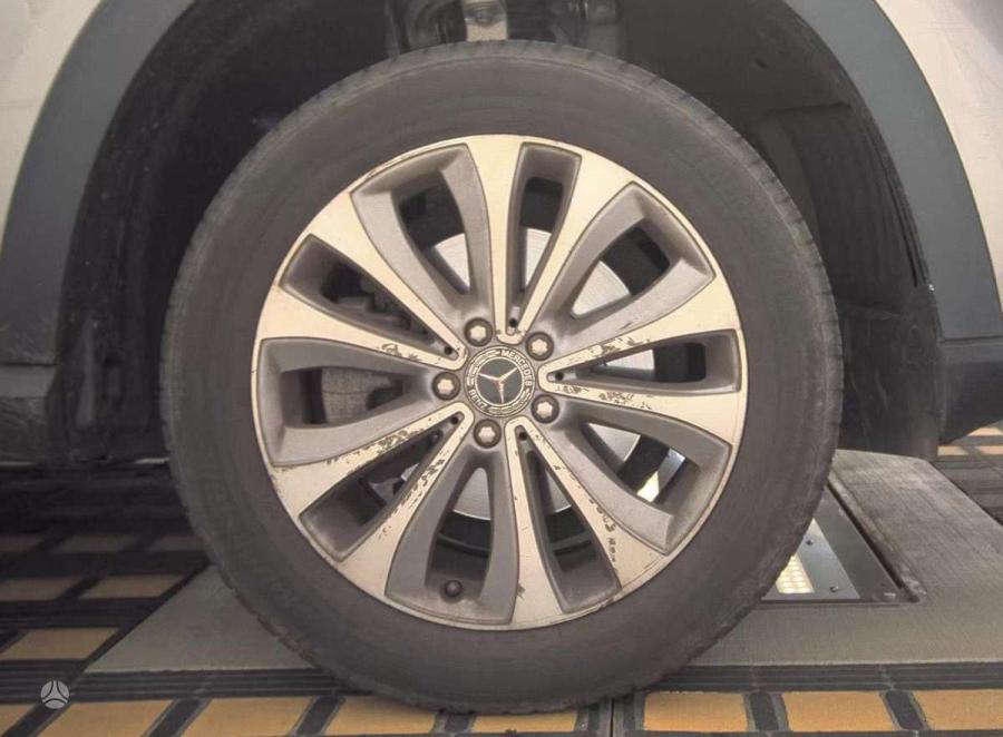 Dzeltens Mercedes-Benz GLE 350 2020 Ukmergė, ar dzinēja tilpumu 2.00 L un nobraukumu 257 tūkst. km par 26500 €, foto 26 vietnē AUTOMOTO.COM.LV