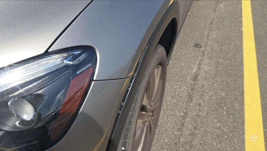 Dzeltens Mercedes-Benz GLE 350 2020 Ukmergė, ar dzinēja tilpumu 2.00 L un nobraukumu 257 tūkst. km par 26500 €, foto 39 vietnē AUTOMOTO.COM.LV