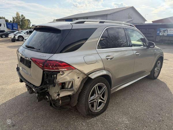 Желтый Мерседес ГЛE 350 2021 в Каунас, объемом двигателя 1.95 л и пробегом 191 тыс. км за 29490 €, фото 8 на AUTOMOTO.COM.LV