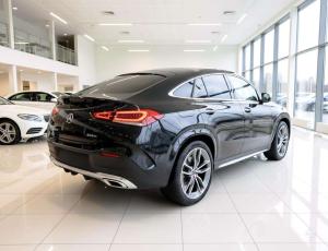 Black Mercedes-Benz GLE 400 2023 in Tallinn, with an engine capacity of 2.93 L and mileage of 23 thousand km for 80900 €, photo 4 on AUTOMOTO.COM.LV