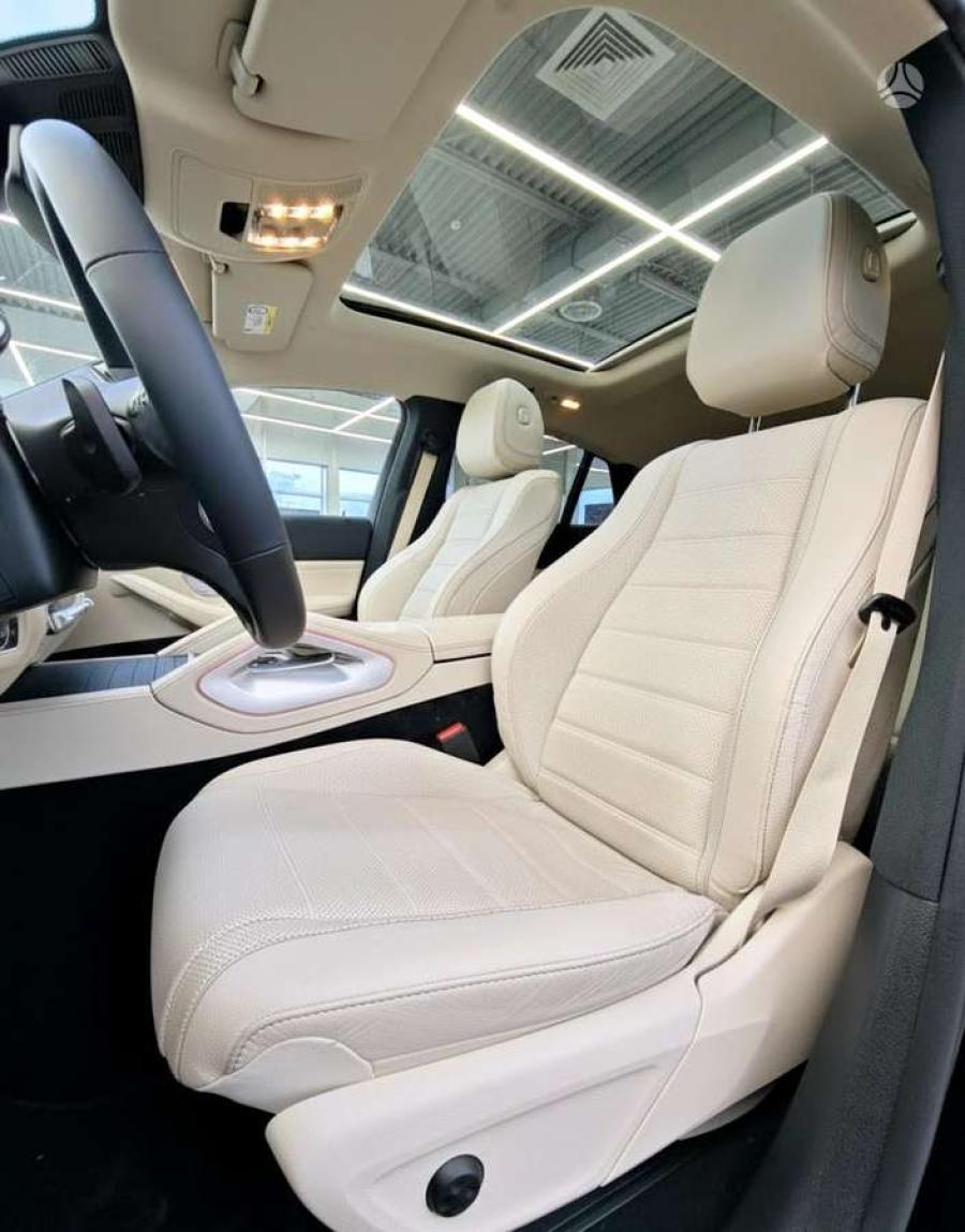 Black Mercedes-Benz GLE 400 2023 in Tallinn, with an engine capacity of 2.93 L and mileage of 23 thousand km for 80900 €, photo 7 on AUTOMOTO.COM.LV