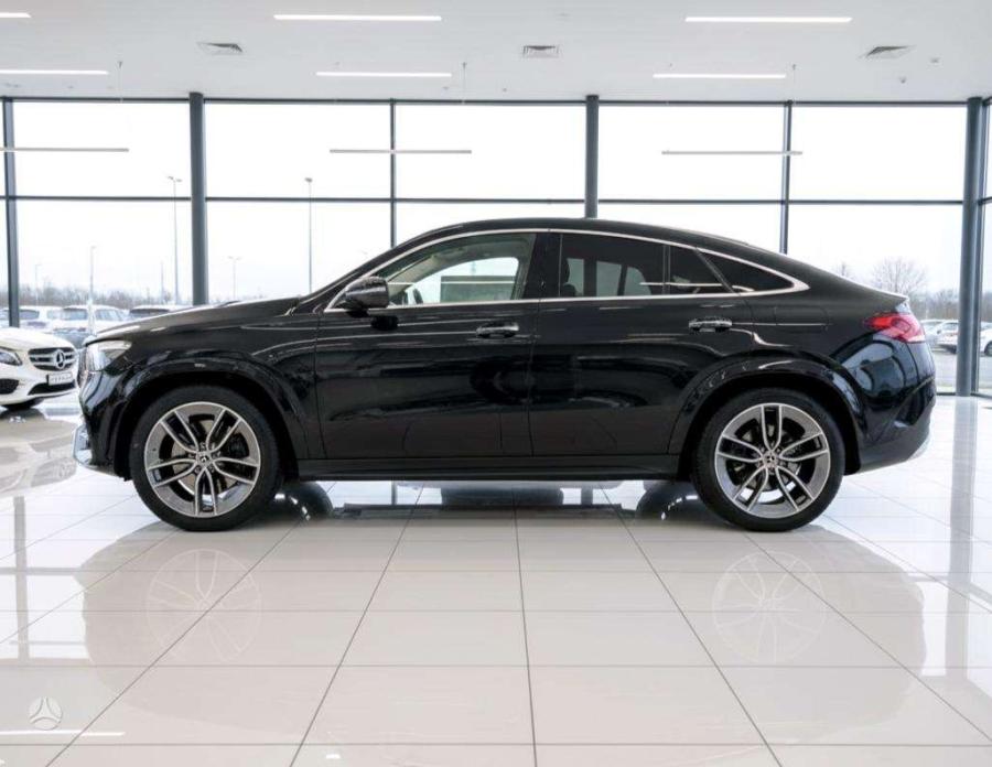 Black Mercedes-Benz GLE 400 2023 in Tallinn, with an engine capacity of 2.93 L and mileage of 23 thousand km for 80900 €, photo 15 on AUTOMOTO.COM.LV