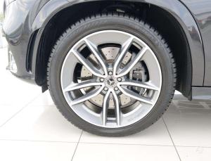 Black Mercedes-Benz GLE 400 2023 in Tallinn, with an engine capacity of 2.93 L and mileage of 23 thousand km for 80900 €, photo 17 on AUTOMOTO.COM.LV