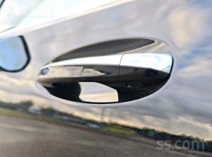 Melns Mercedes-Benz GLE 400 2023 Tallina, ar dzinēja tilpumu 2.90 L un nobraukumu 24 tūkst. km par 69900 €, foto 18 vietnē AUTOMOTO.COM.LV