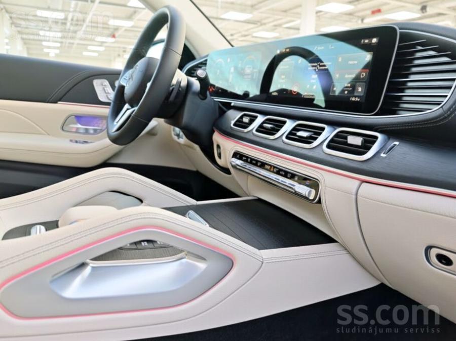 Melns Mercedes-Benz GLE 400 2023 Tallina, ar dzinēja tilpumu 2.90 L un nobraukumu 24 tūkst. km par 69900 €, foto 22 vietnē AUTOMOTO.COM.LV