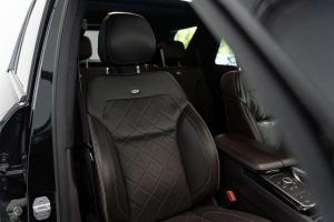 Melns Mercedes-Benz GLE 400 2017 Viļņa, ar dzinēja tilpumu 3.00 L un nobraukumu 223 tūkst. km par 21490 €, foto 24 vietnē AUTOMOTO.COM.LV