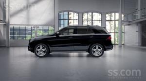 Black Mercedes-Benz GLE 400 2017 in Riga, with an engine capacity of 3.00 L and mileage of 168 thousand km for 22900 €, photo 7 on AUTOMOTO.COM.LV