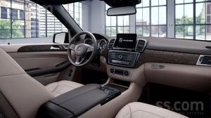 Black Mercedes-Benz GLE 400 2017 in Riga, with an engine capacity of 3.00 L and mileage of 168 thousand km for 22900 €, photo 11 on AUTOMOTO.COM.LV
