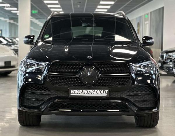 Melns Mercedes-Benz GLE 400 2019 Klaipėda, ar dzinēja tilpumu 2.93 L un nobraukumu 376 tūkst. km par 36950 €, foto 2 vietnē AUTOMOTO.COM.LV