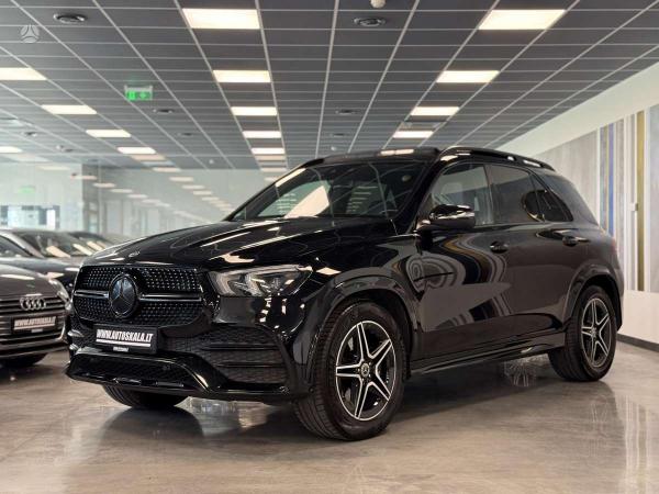 Black Mercedes-Benz GLE 400 2019 in Klaipeda, with an engine capacity of 2.93 L and mileage of 385 thousand km for 35950 €, photo 2 on AUTOMOTO.COM.LV
