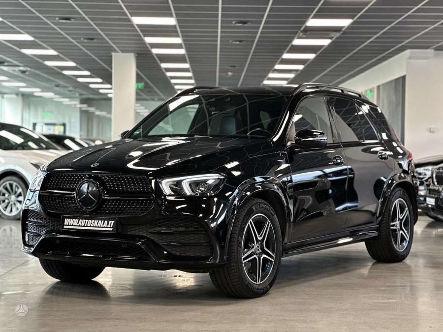 Black Mercedes-Benz GLE 400 2019 in Klaipeda, with an engine capacity of 2.93 L and mileage of 385 thousand km for 35950 €, photo 15 on AUTOMOTO.COM.LV