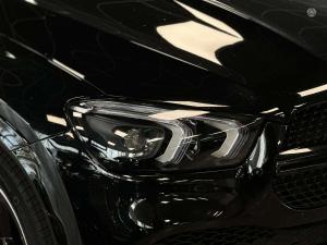 Black Mercedes-Benz GLE 400 2019 in Klaipeda, with an engine capacity of 2.93 L and mileage of 385 thousand km for 35950 €, photo 20 on AUTOMOTO.COM.LV