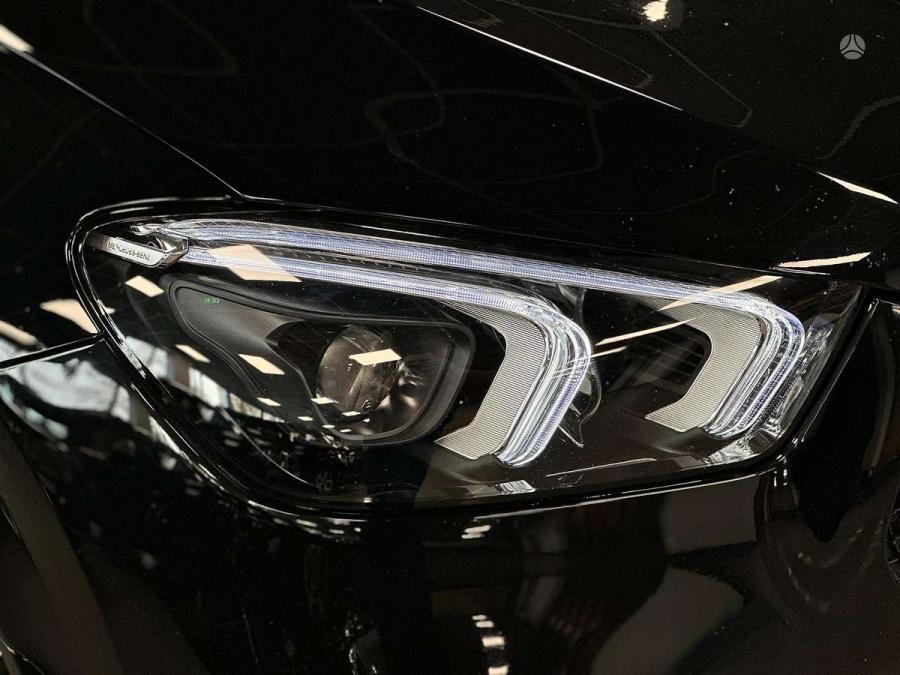 Black Mercedes-Benz GLE 400 2019 in Klaipeda, with an engine capacity of 2.93 L and mileage of 385 thousand km for 35950 €, photo 24 on AUTOMOTO.COM.LV