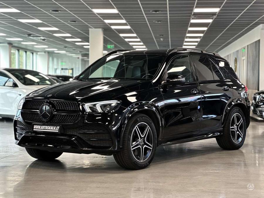 Black Mercedes-Benz GLE 400 2019 in Klaipeda, with an engine capacity of 2.93 L and mileage of 385 thousand km for 35950 €, photo 25 on AUTOMOTO.COM.LV