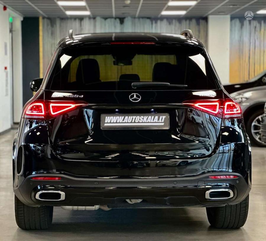 Black Mercedes-Benz GLE 400 2019 in Klaipeda, with an engine capacity of 2.93 L and mileage of 385 thousand km for 35950 €, photo 26 on AUTOMOTO.COM.LV