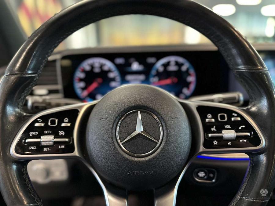 Black Mercedes-Benz GLE 400 2019 in Klaipeda, with an engine capacity of 2.93 L and mileage of 385 thousand km for 35950 €, photo 34 on AUTOMOTO.COM.LV