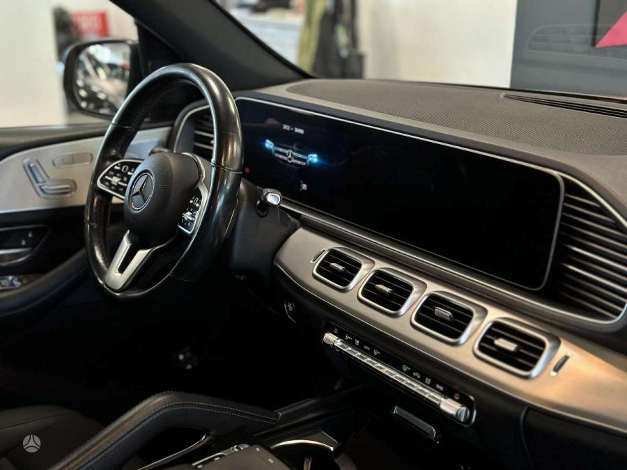 Black Mercedes-Benz GLE 400 2019 in Klaipeda, with an engine capacity of 2.93 L and mileage of 385 thousand km for 35950 €, photo 36 on AUTOMOTO.COM.LV