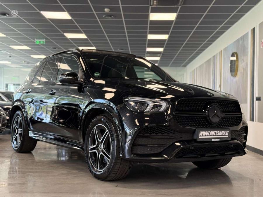 Black Mercedes-Benz GLE 400 2019 in Klaipeda, with an engine capacity of 2.93 L and mileage of 385 thousand km for 35950 €, photo 38 on AUTOMOTO.COM.LV