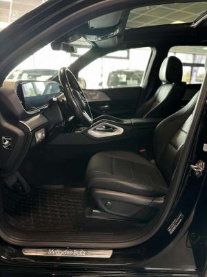 Black Mercedes-Benz GLE 400 2019 in Klaipeda, with an engine capacity of 2.93 L and mileage of 385 thousand km for 35950 €, photo 48 on AUTOMOTO.COM.LV