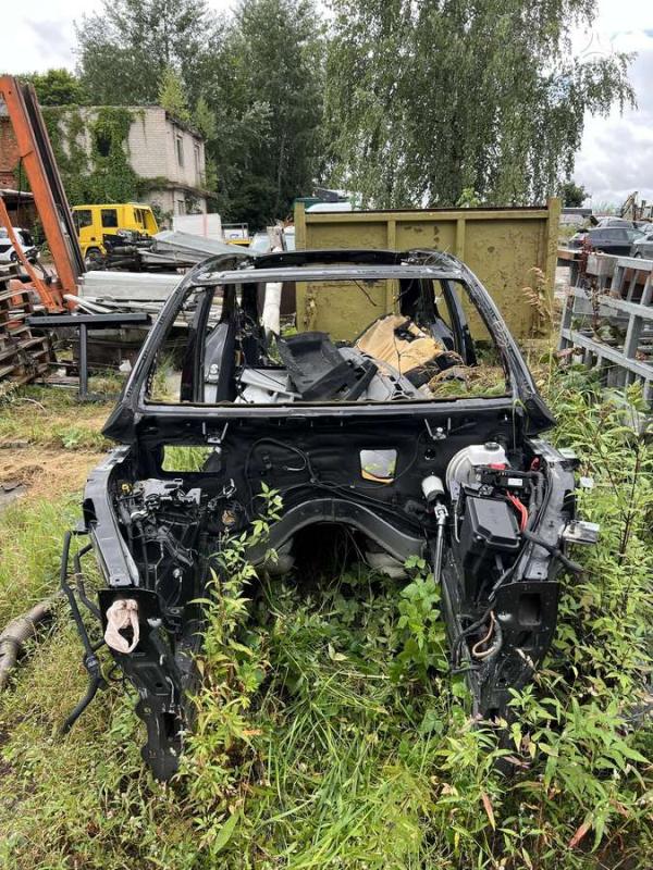 Black Mercedes-Benz GLE 400 2019 in Kaunas, with an engine capacity of 0.00 L and mileage of 0 thousand km for 1 €, photo 1 on AUTOMOTO.COM.LV