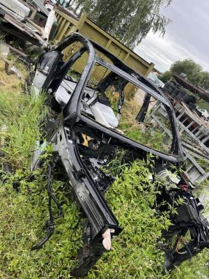Black Mercedes-Benz GLE 400 2019 in Kaunas, with an engine capacity of 0.00 L and mileage of 0 thousand km for 1 €, photo 5 on AUTOMOTO.COM.LV
