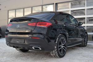 Melns Mercedes-Benz GLE 400 2022 Viļņa, ar dzinēja tilpumu 2.93 L un nobraukumu 86 tūkst. km par 51000 €, foto 9 vietnē AUTOMOTO.COM.LV